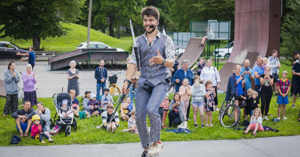 Monorattaga Prantsusmaalt Eestisse pedaaliv tänavaartist ühendab enda ...