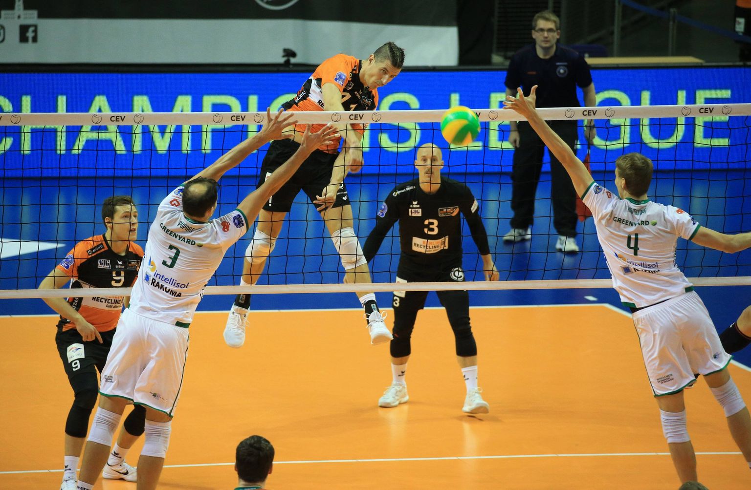 Võrkpallurid välismaal: Tammemaa ja Pupart jäid karikavõistlustel ...